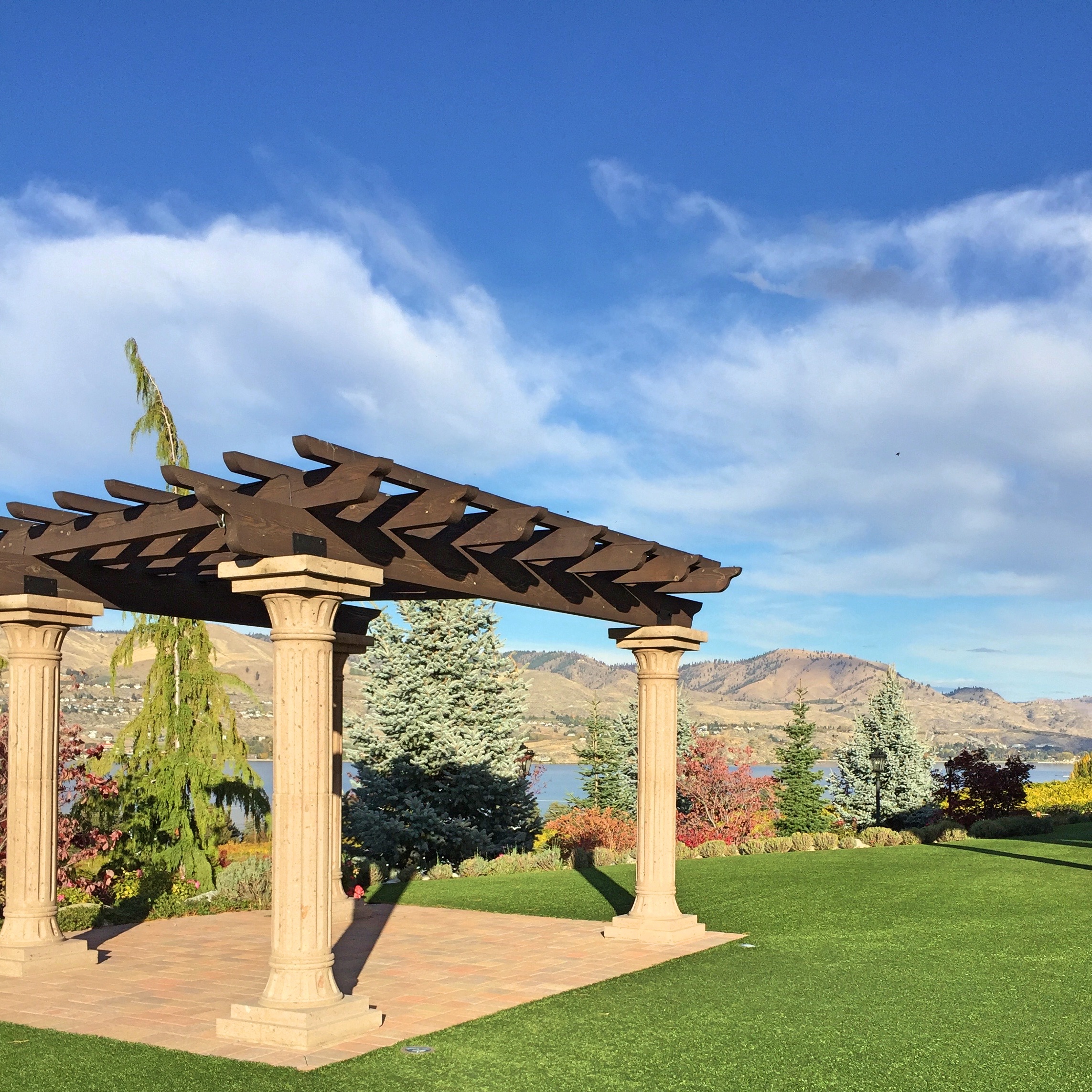 Wine Wednesday at Tsillan Cellars Winery in Lake Chelan